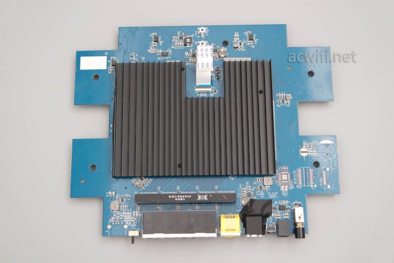 网件R7900P拆机，看一下跟R8000P有什么不同-路由器交流