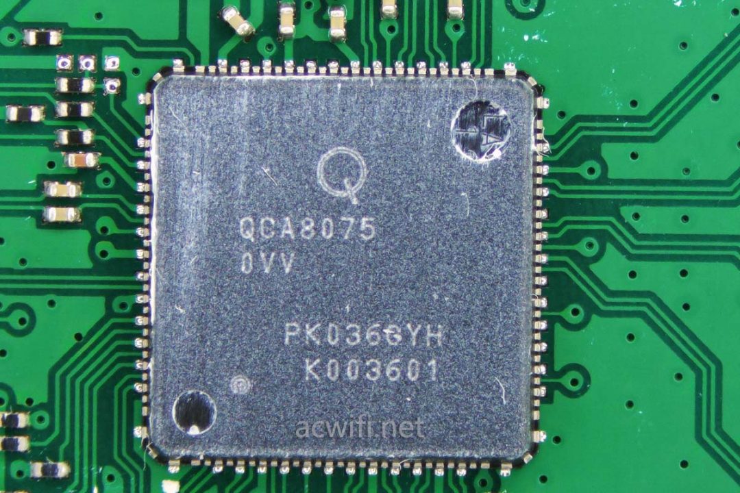 目前最便宜的高通WiFi6路由器：和目AX18拆机-路由器交流