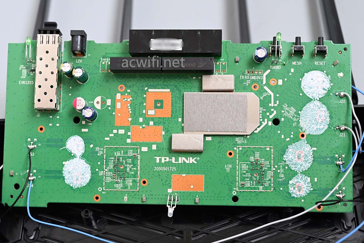 TP三频Wi-Fi 6路由器XTR5460拆机-路由器交流