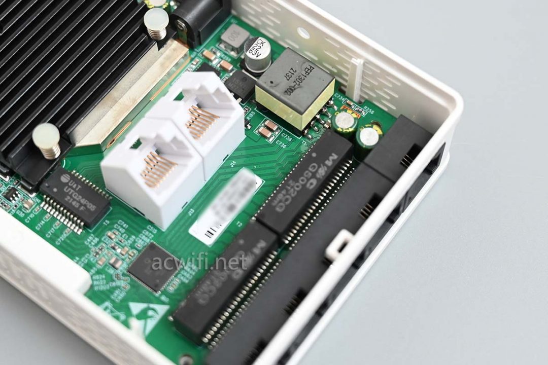 真正的弱电箱神器，IPQ6000企业AP面板拆机-路由器交流