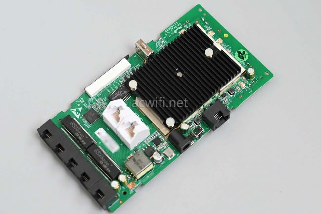 真正的弱电箱神器，IPQ6000企业AP面板拆机-路由器交流