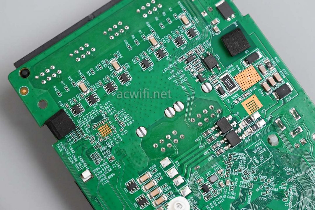 真正的弱电箱神器，IPQ6000企业AP面板拆机-路由器交流