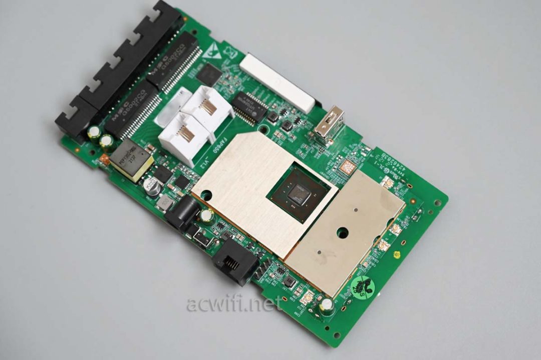 真正的弱电箱神器，IPQ6000企业AP面板拆机-路由器交流