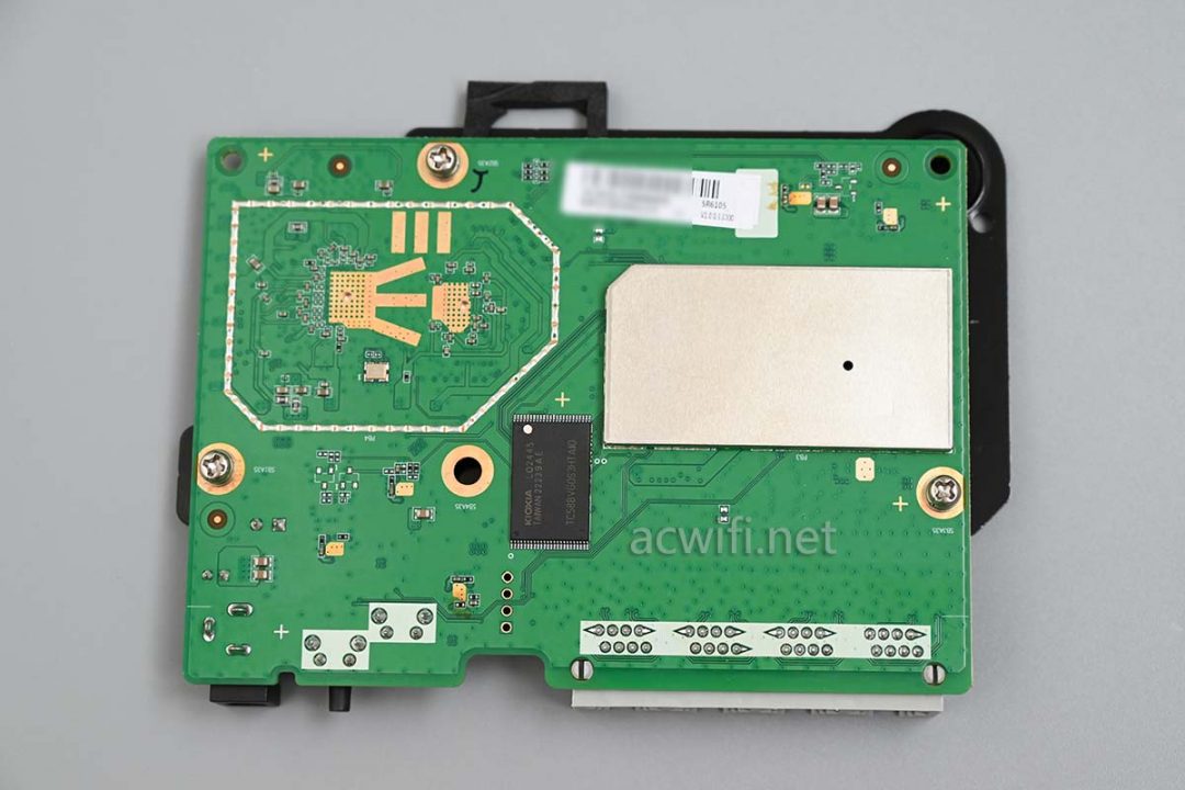 中兴（ZTE）晴天墙面路由器AX3000拆机评测-路由器交流