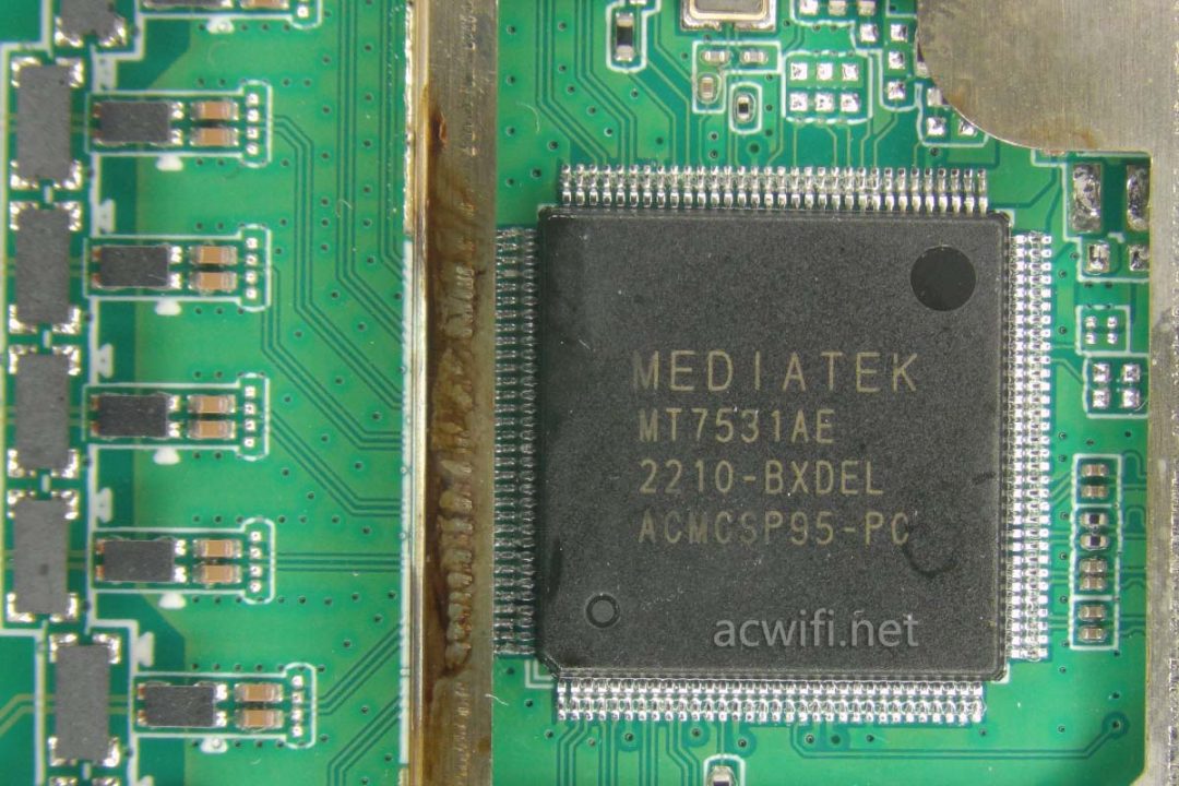 GL.iNet MT6000无线路由器拆机-路由器交流