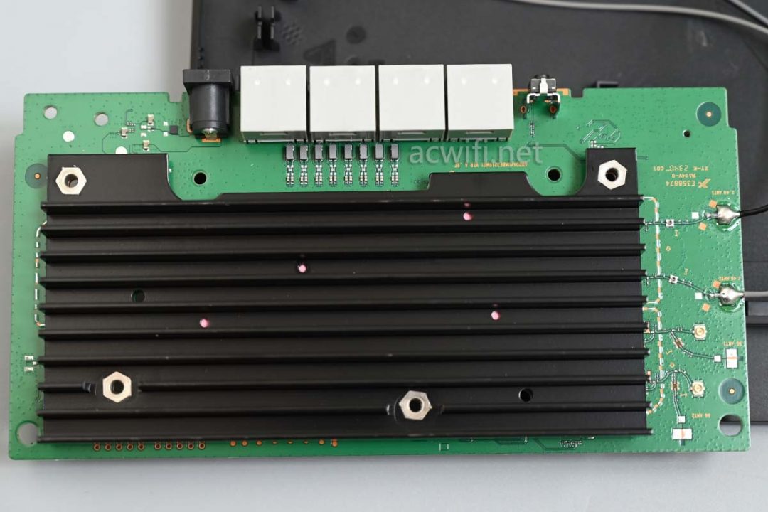 华为BE3 Pro 2.5G版拆机，测一下无线它的极限。-路由器交流