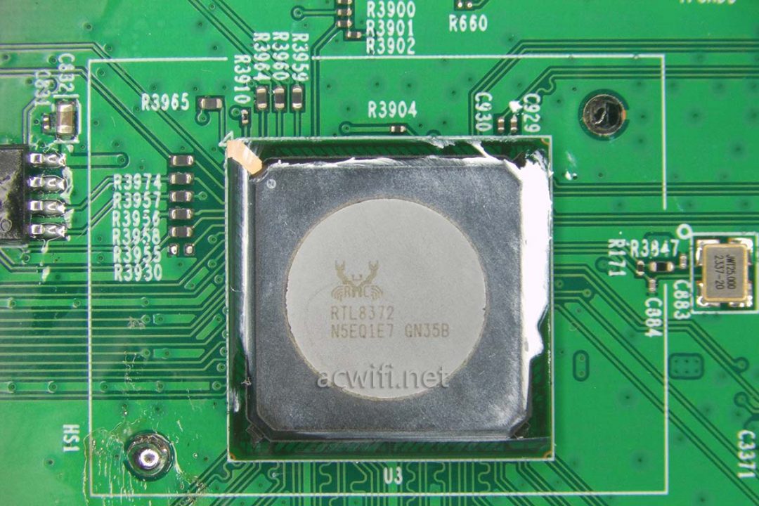 小米2.5G交换机拆机“万兆交换机“猜到它会用RTL8372但没想到它用了…-路由器交流