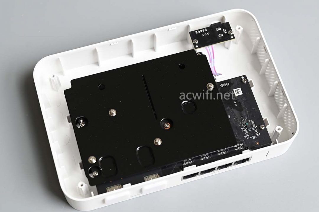 小米2.5G交换机拆机“万兆交换机“猜到它会用RTL8372但没想到它用了…-路由器交流