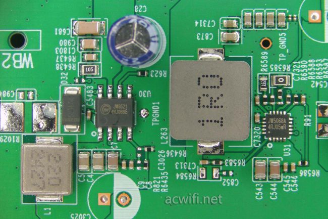 TL-R5009PE-AC 拆机 跟便宜一半的R5005P有什么不同？-路由器交流