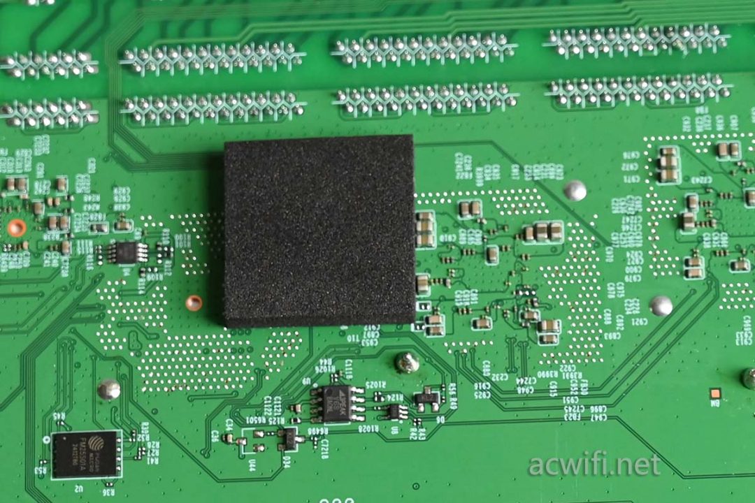 TL-R5009PE-AC 拆机 跟便宜一半的R5005P有什么不同？-路由器交流