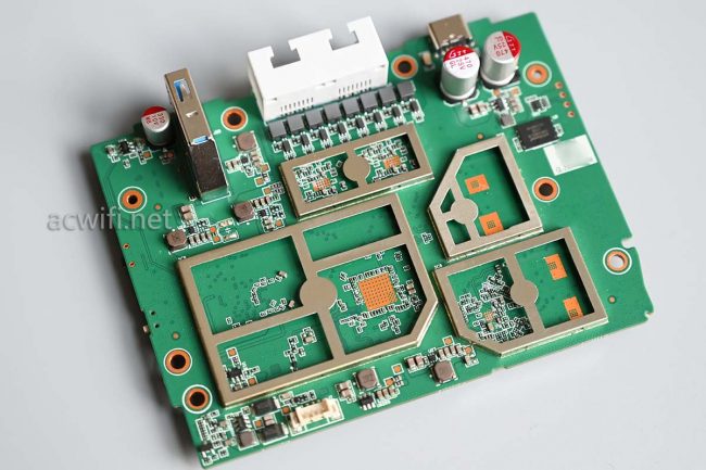 GL-BE3600拆机评测,有触摸屏的无线路由器-路由器交流